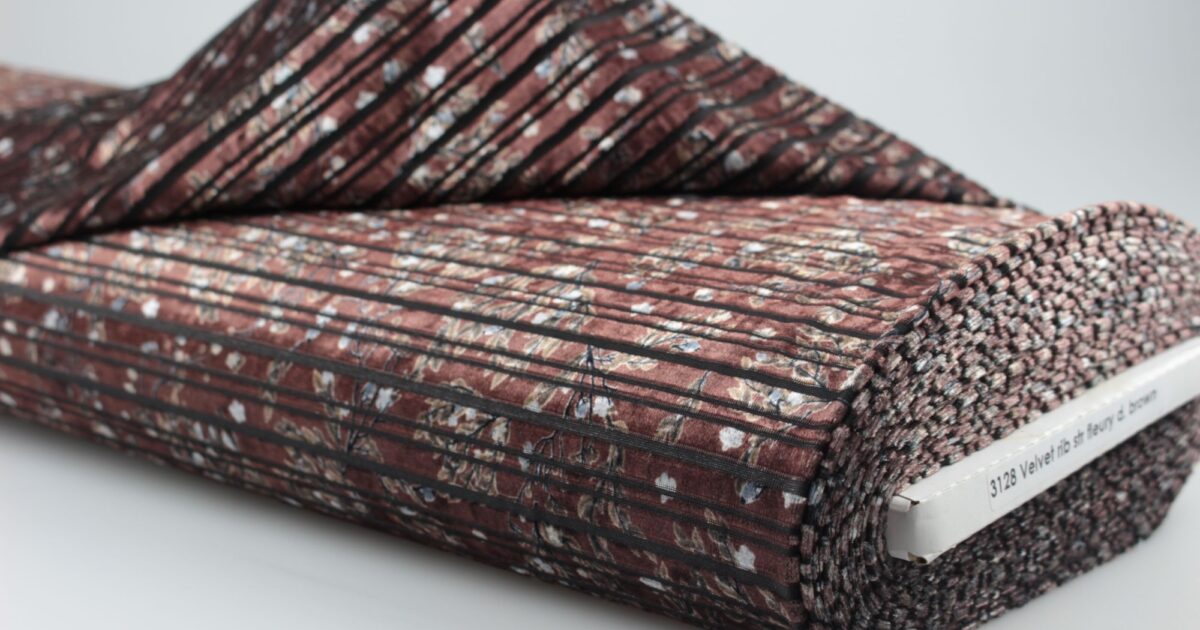 Velvet rib stretch fleury dark brown - Driessen Fabrics